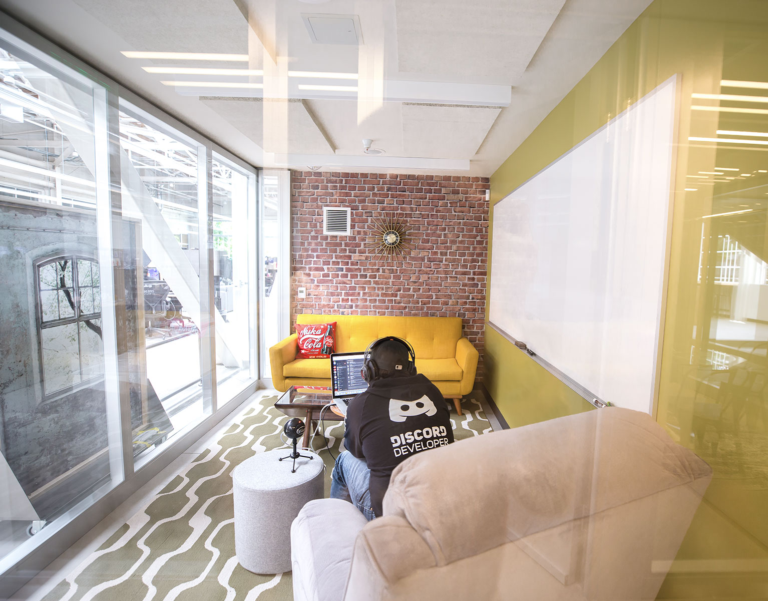 Discord — Staff Product Designer, Design Systems
